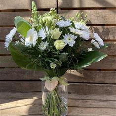 Janet & Jaynes Florist Wisbech Order Online or 01945 464521